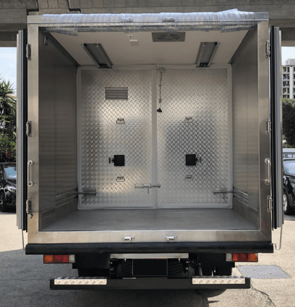 Top Quality Insulated Refrigerated Box | Refrigerated Truck